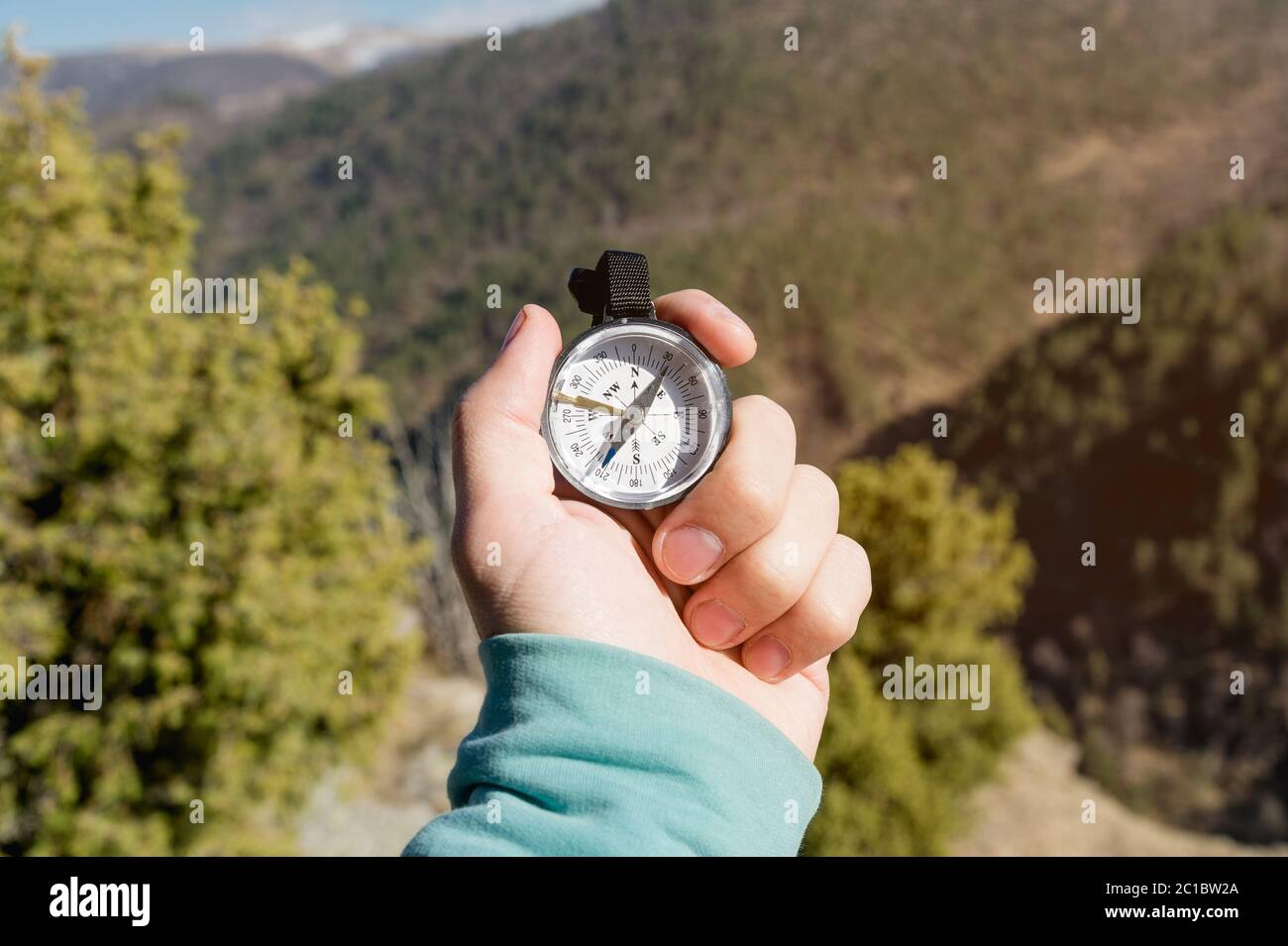 Which holds the mountain up hi-res stock photography and images - Alamy