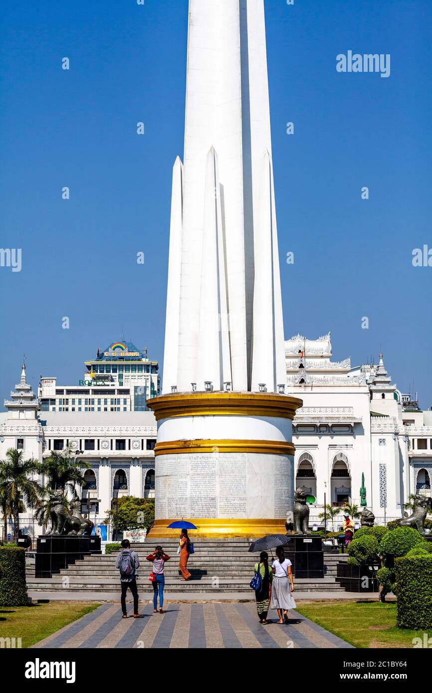 The Independence Monument, Maha Bandula Park, Yangon, Myanmar Stock ...
