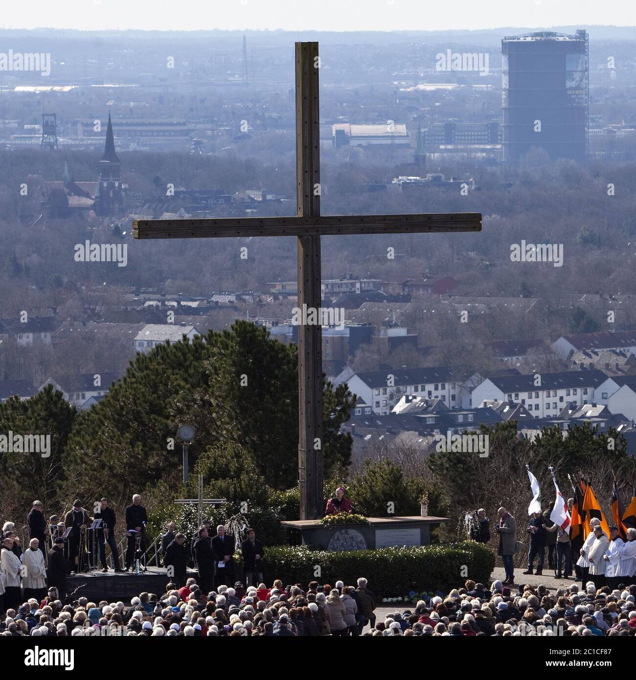 prayer service at Good Friday on spoil tip Haniel, gasometer in ...