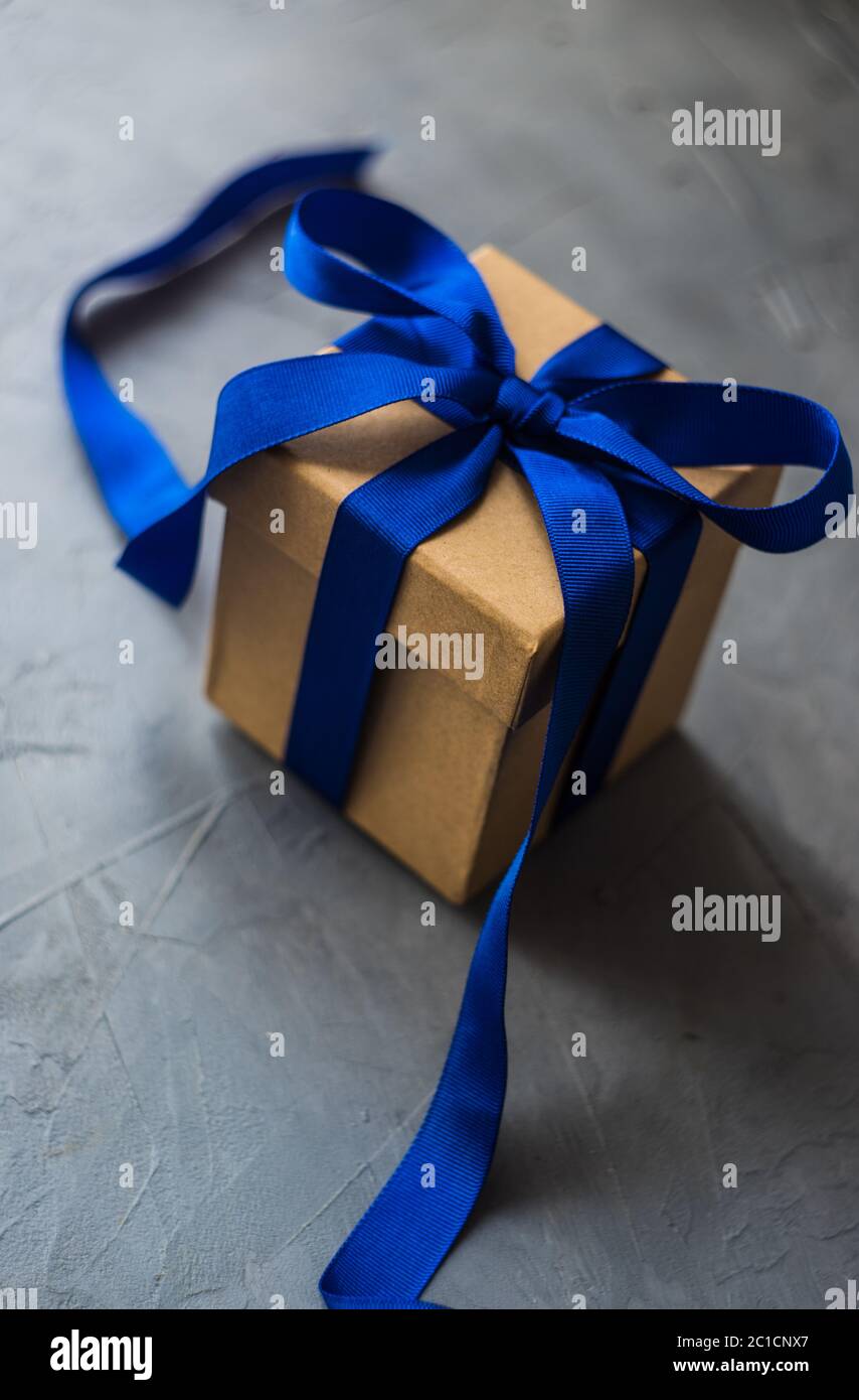 Gift box concept Stock Photo - Alamy