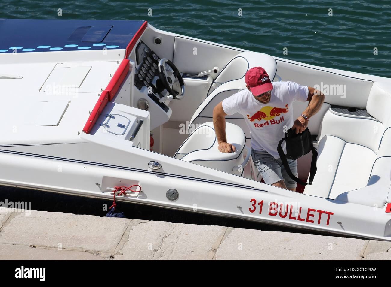 Cigarette Racing Team 1 World Champion - STF 32140 - street photo ...