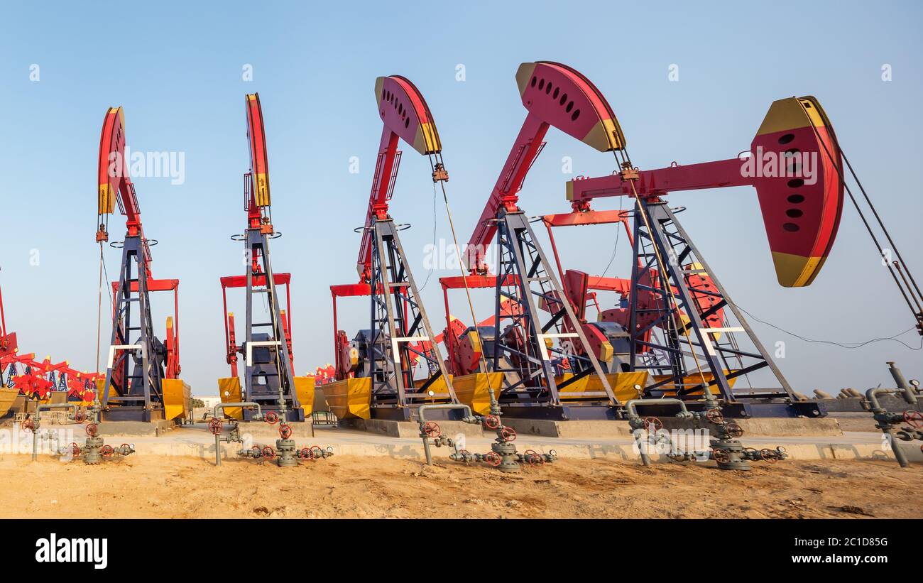 Oilfield hi-res stock photography and images - Alamy