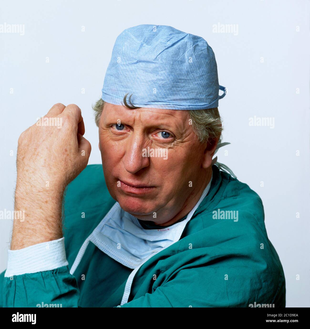 Actor tom baker hi-res stock photography and images - Alamy