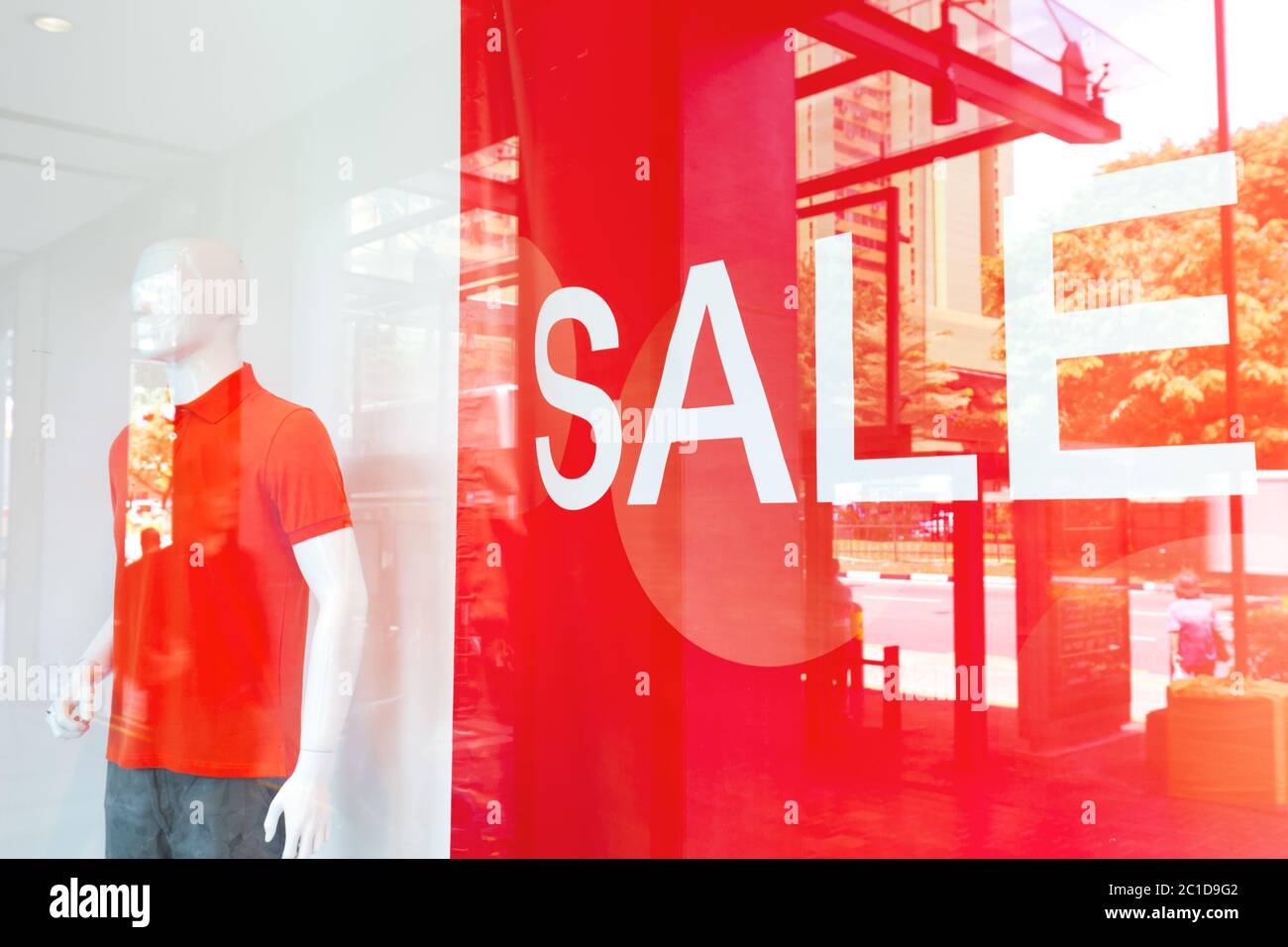 Mannequin sale sign hi-res stock photography and images - Alamy