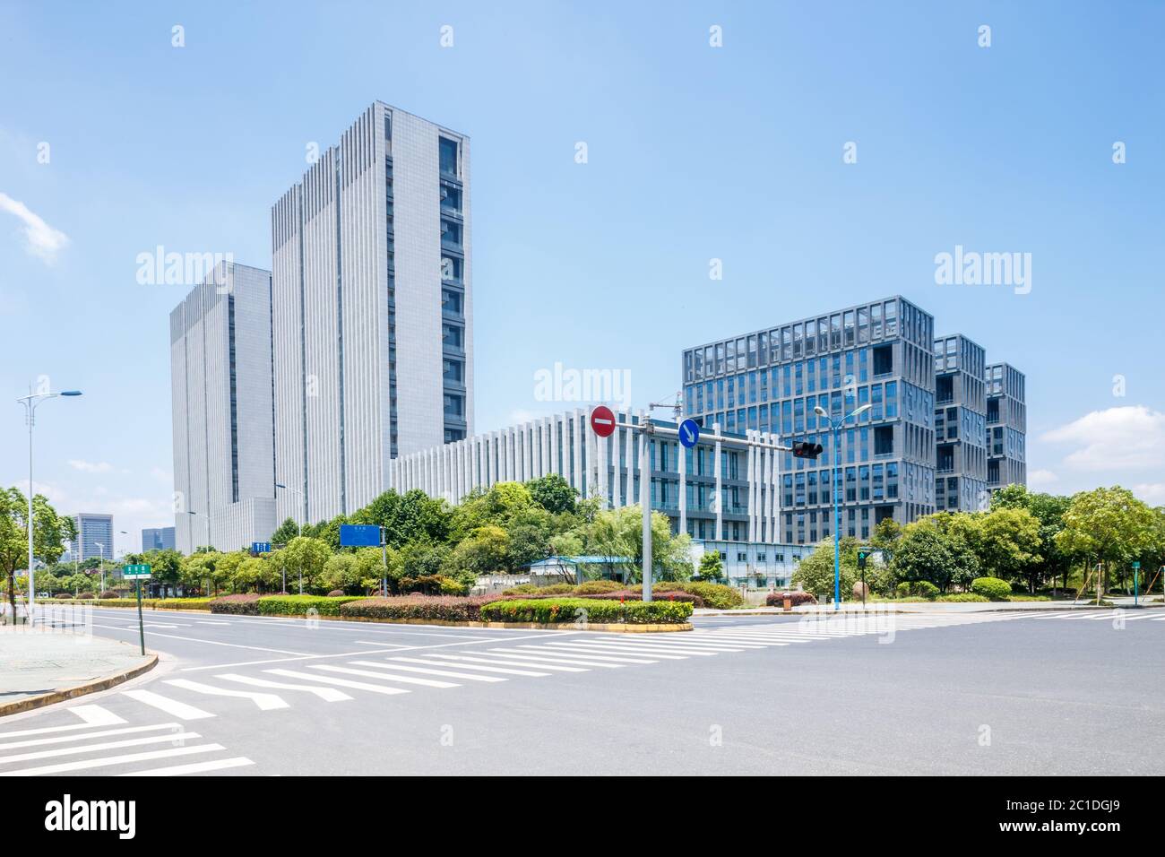 Infront of buildings hi-res stock photography and images - Alamy