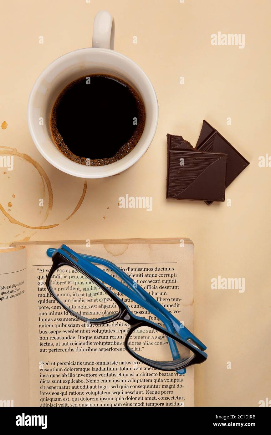 Table drink book glasses above hi-res stock photography and images - Alamy