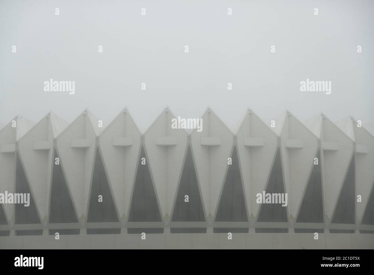 Hampton Coliseum in the fog Virginia Stock Photo - Alamy