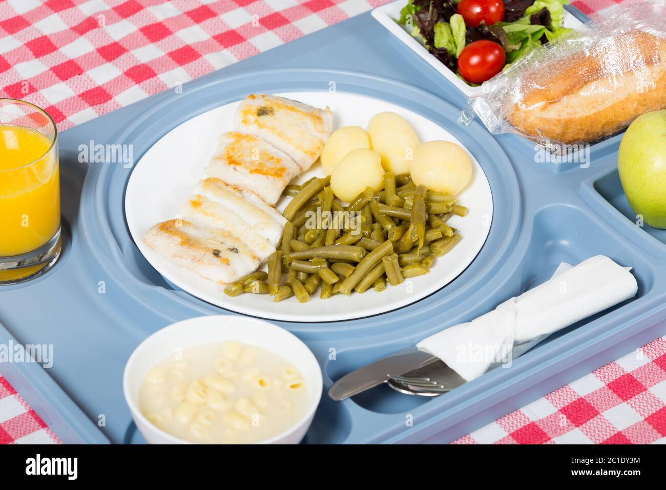 Hospital food tray hi-res stock photography and images - Alamy