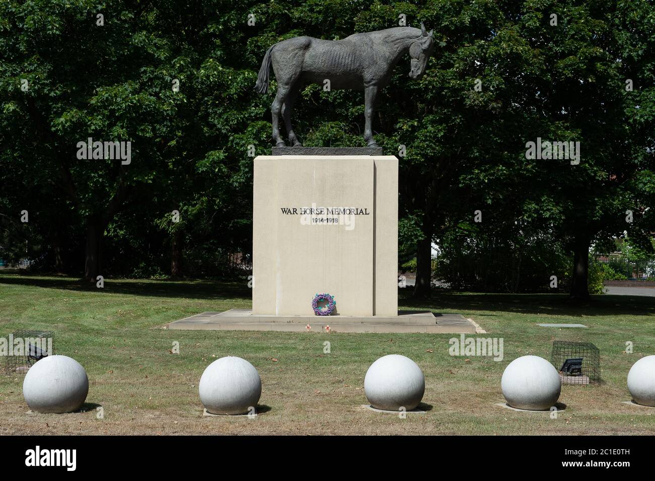 Ascot, Berkshire, UK. 15th June, 2020. The majestic War Horse Memorial ...