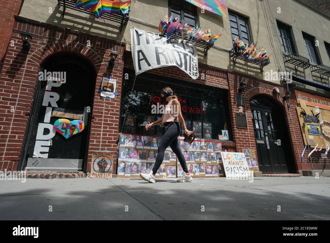 Stonewall riots 1969 new york historic hi-res stock photography and ...