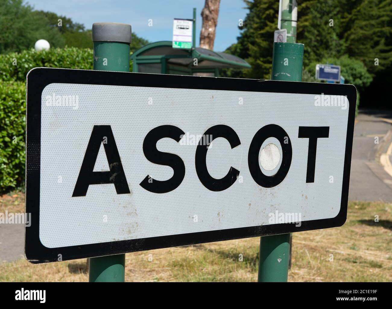 Ascot town hi-res stock photography and images - Alamy
