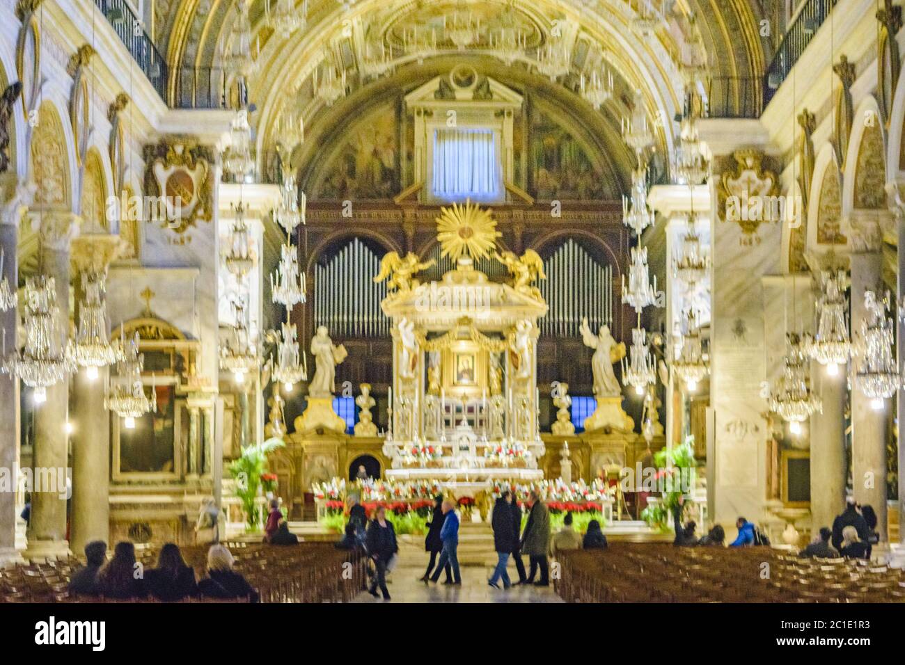 Ornate church interior hi-res stock photography and images - Alamy
