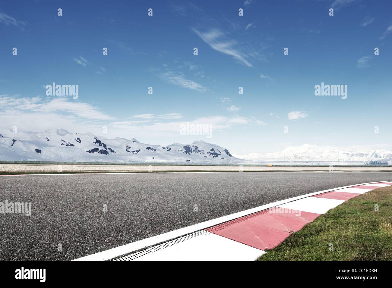 Asphalt race track ground hi-res stock photography and images - Alamy