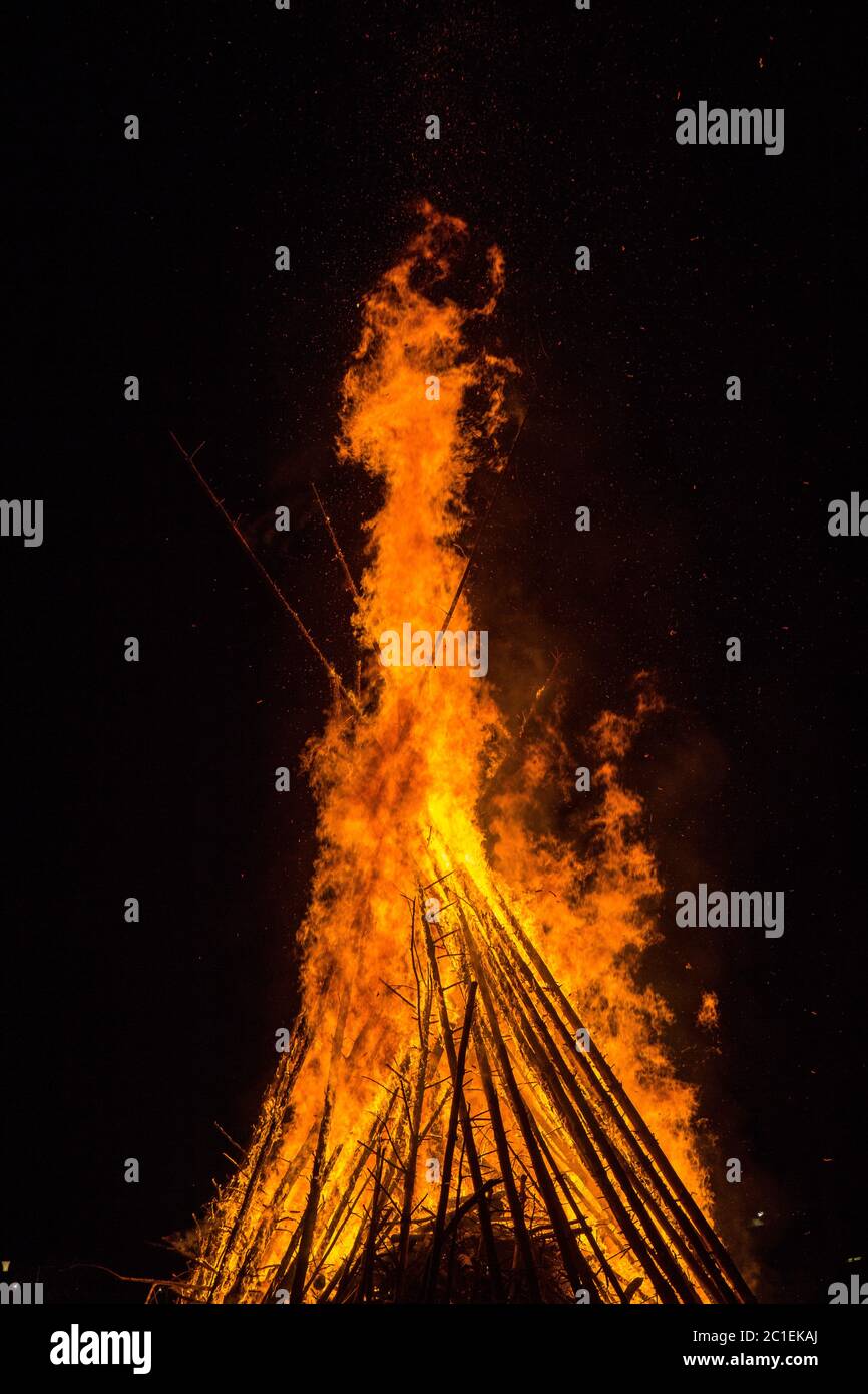 Summer solstice fire hi-res stock photography and images - Alamy