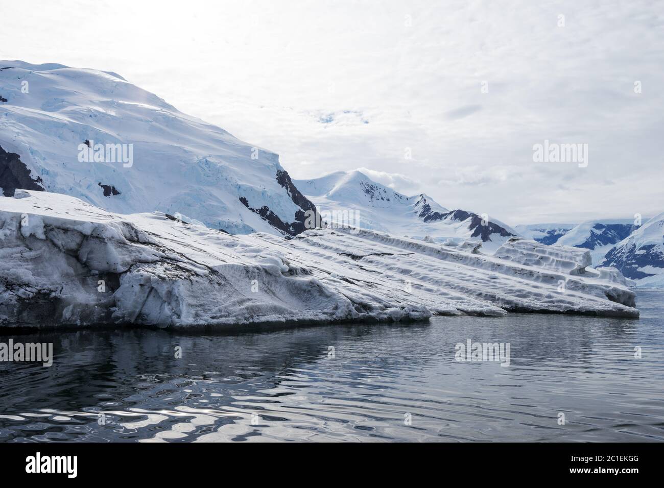 Beautiful antarctica hi-res stock photography and images - Alamy