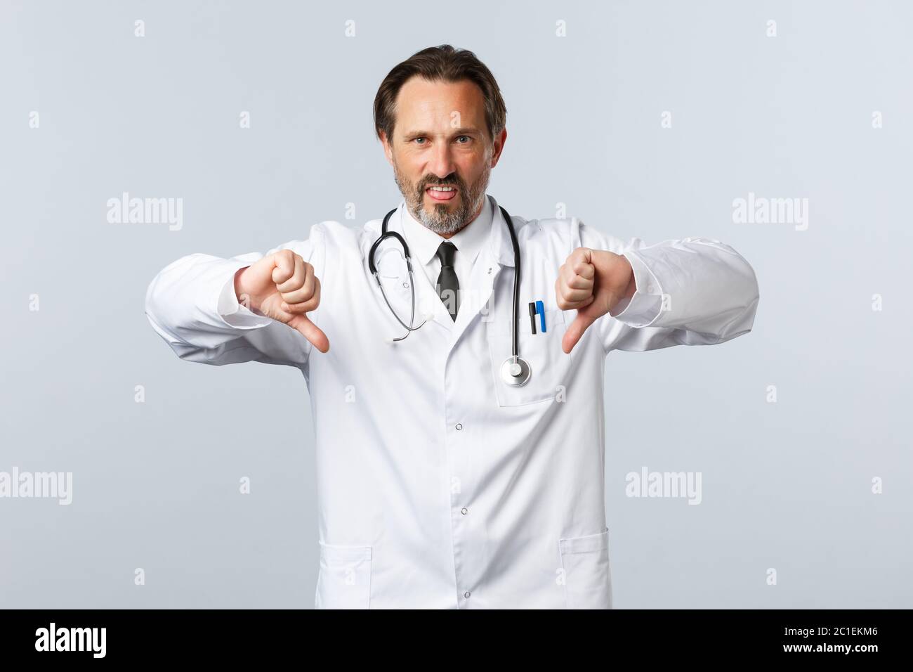 Angry patient man hospital hi-res stock photography and images - Alamy