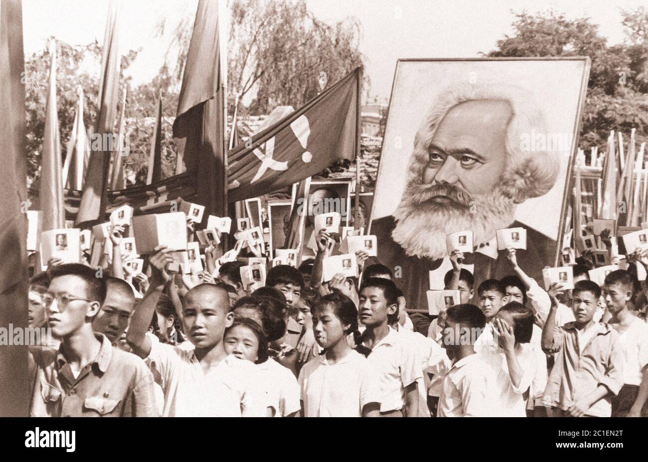 Cultural revolution china hi-res stock photography and images - Alamy