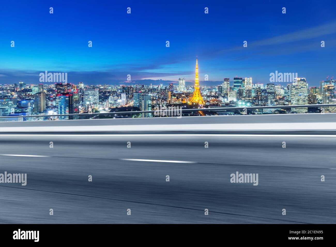 City tokyo road skyline hi-res stock photography and images - Alamy