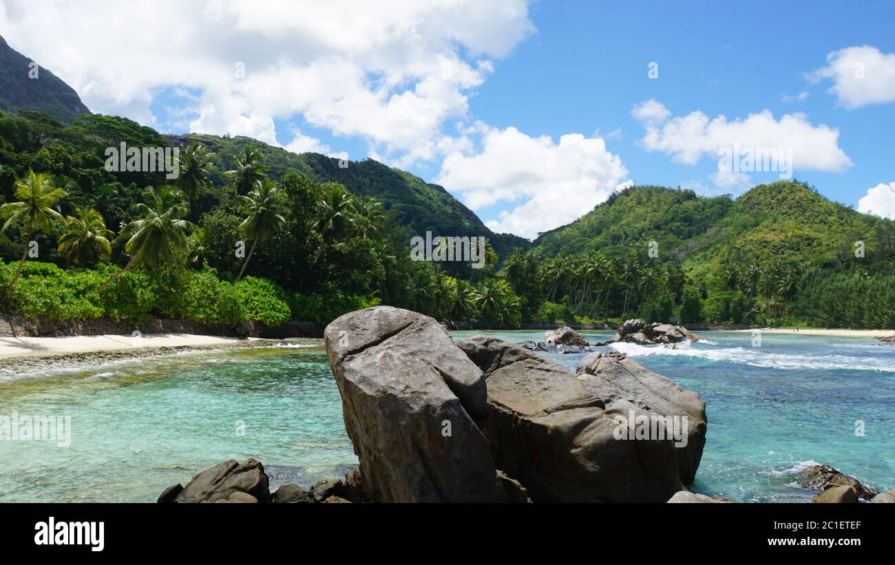 amazing tropical landscape on the seychelles islands Stock Photo - Alamy