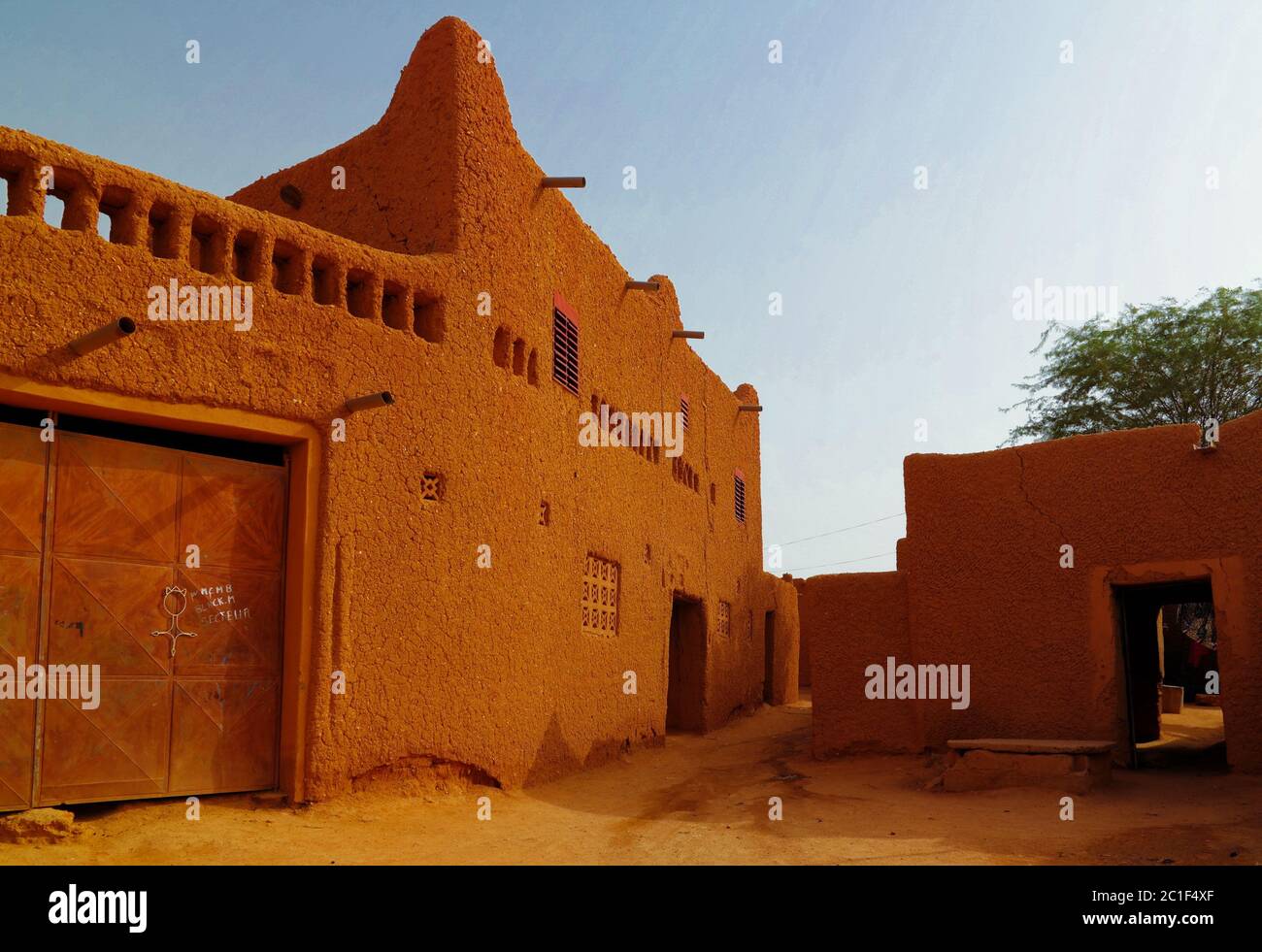 Agadez niger architecture housing hi-res stock photography and images ...