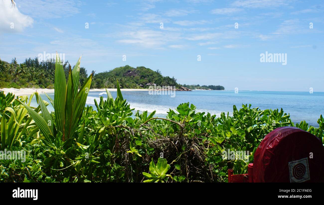 amazing tropical landscape on the seychelles islands Stock Photo - Alamy