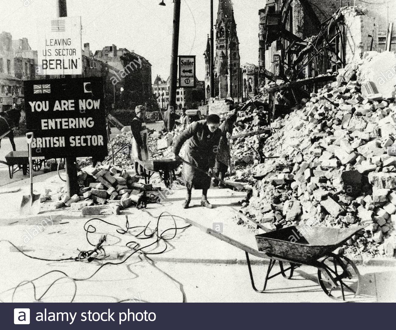 German Women 1945 High Resolution Stock Photography and Images - Alamy
