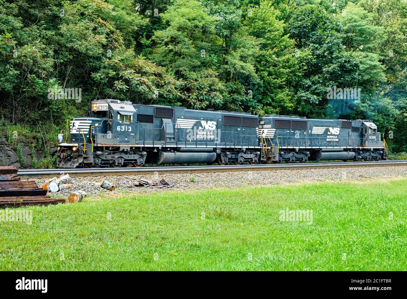 EMD SD40E locomotives on banker duty, Horseshoe Curve, Logan Township ...