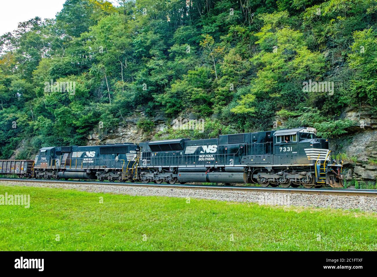 Pennsylvania electric locomotives hi-res stock photography and images ...