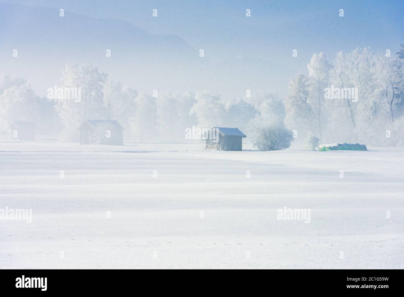 Landscape fog winter mountains hi-res stock photography and images - Alamy