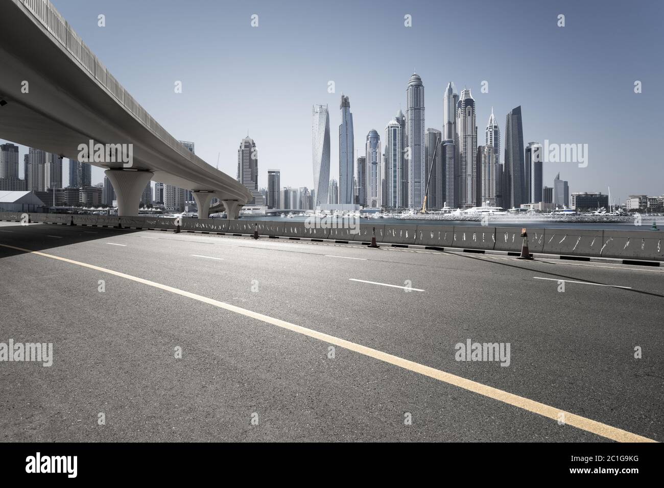 Urban asphalt road dubai hi-res stock photography and images - Alamy