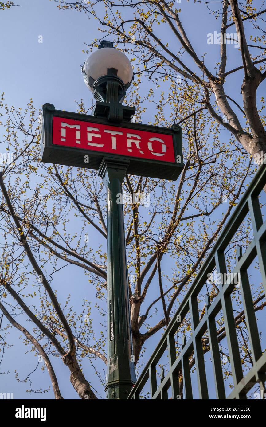 Metro sign, Paris, France Stock Photo - Alamy
