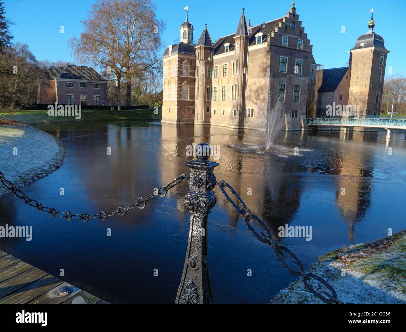 the castle of ruurlo in the netherlands Stock Photo - Alamy