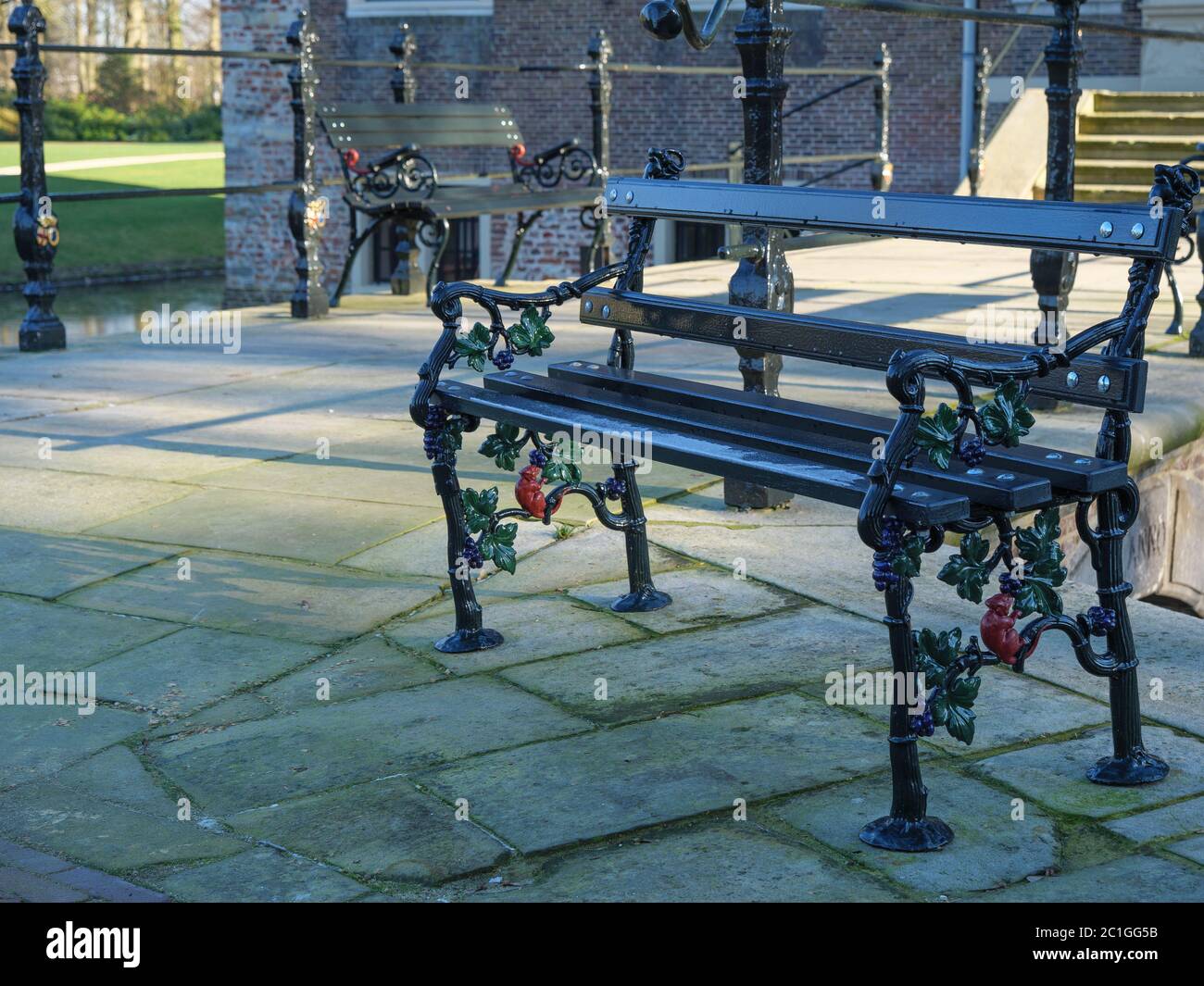 the castle of ruurlo in the netherlands Stock Photo - Alamy