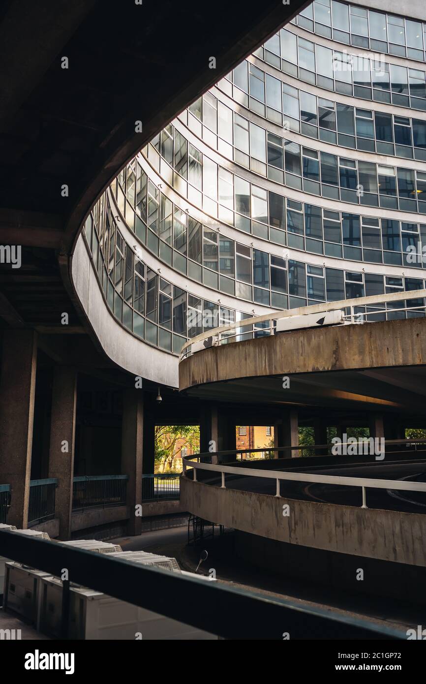 Circular ramp in parking garage building Stock Photo - Alamy