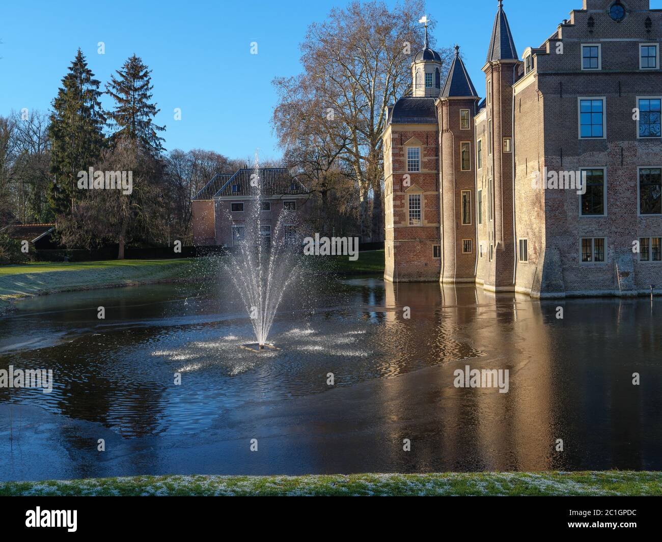 The castle of ruurlo in the netherlands Stock Photo - Alamy