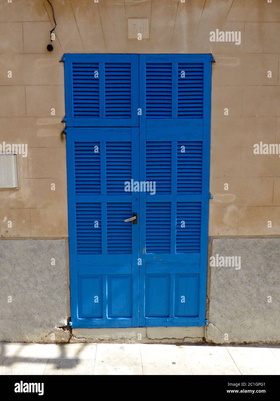 Door shutter hi-res stock photography and images - Alamy