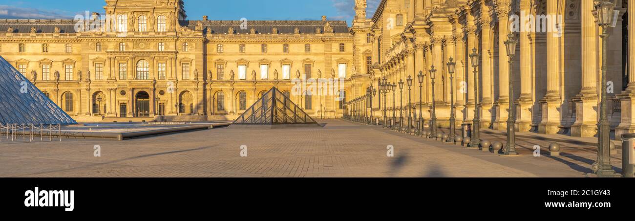 Louvre museum courtyard sculptures hi-res stock photography and images ...