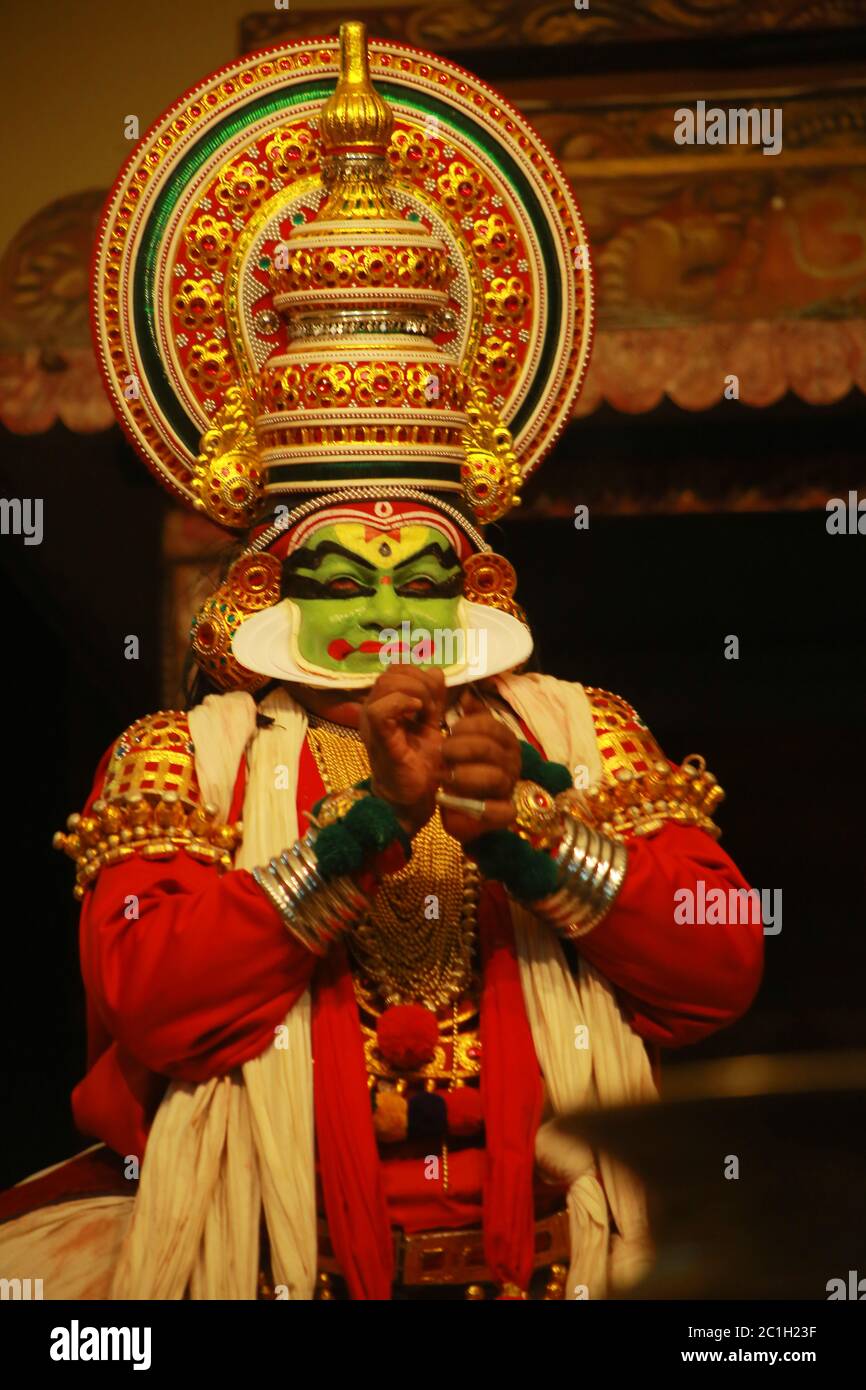 Kathakali, the most beautiful Art form of Kerala, God's own Country ...