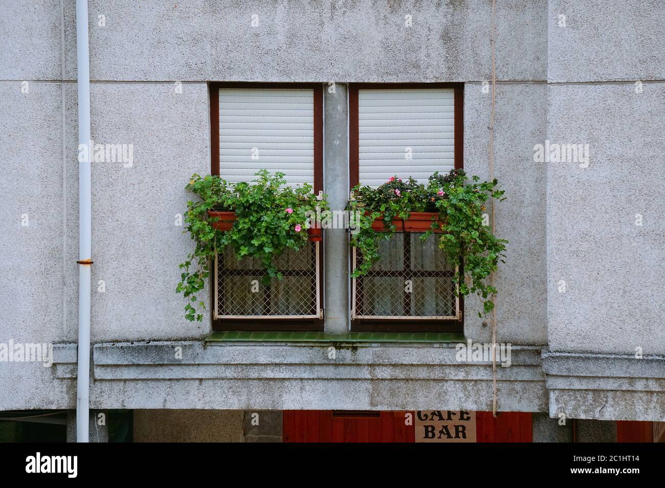 Facade structure of windows hi-res stock photography and images - Alamy