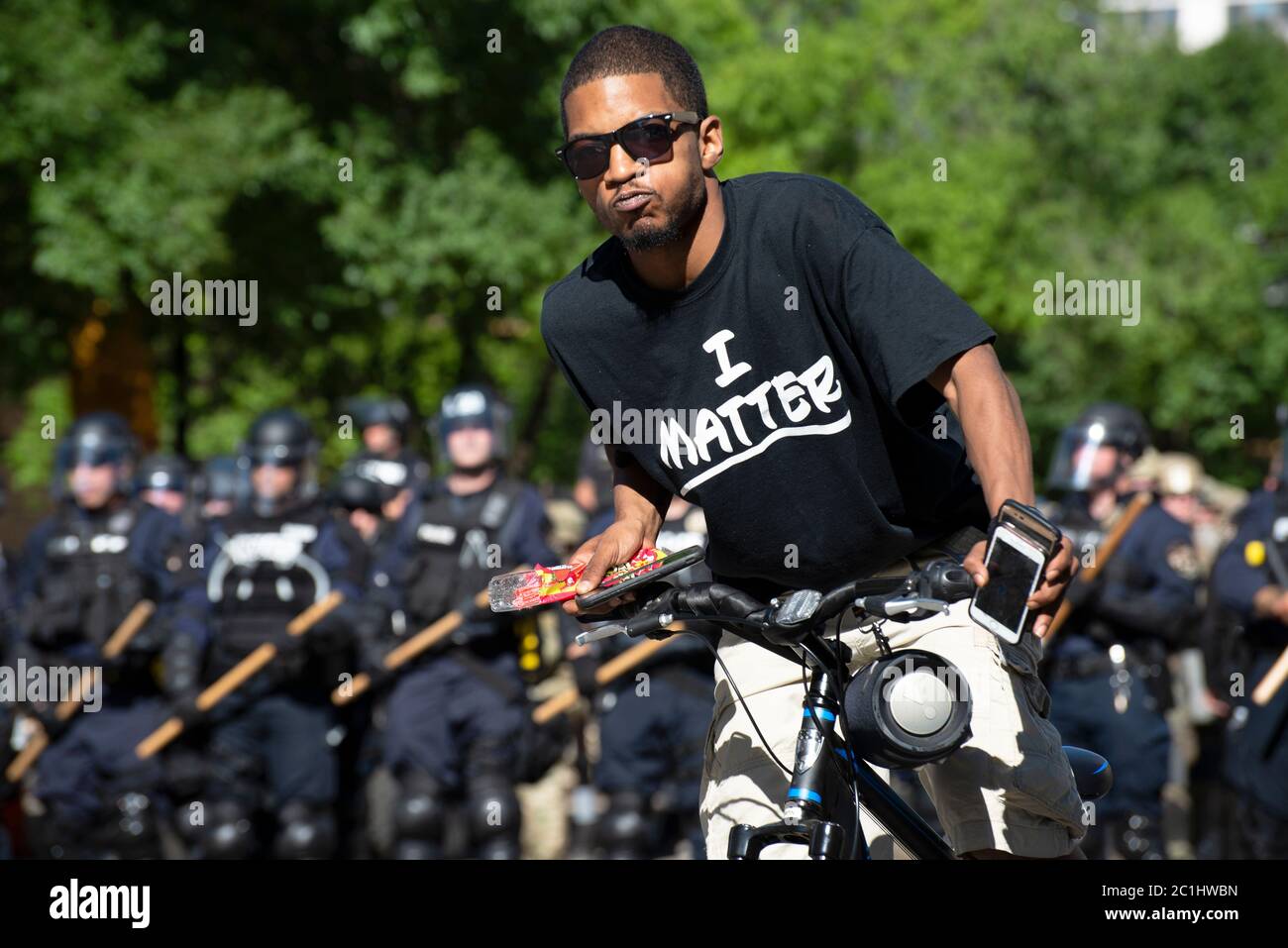 United states police riot gear 2020 hi-res stock photography and images ...