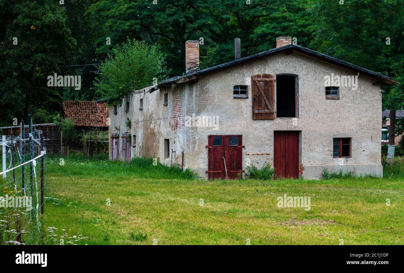 Former barn hi-res stock photography and images - Alamy