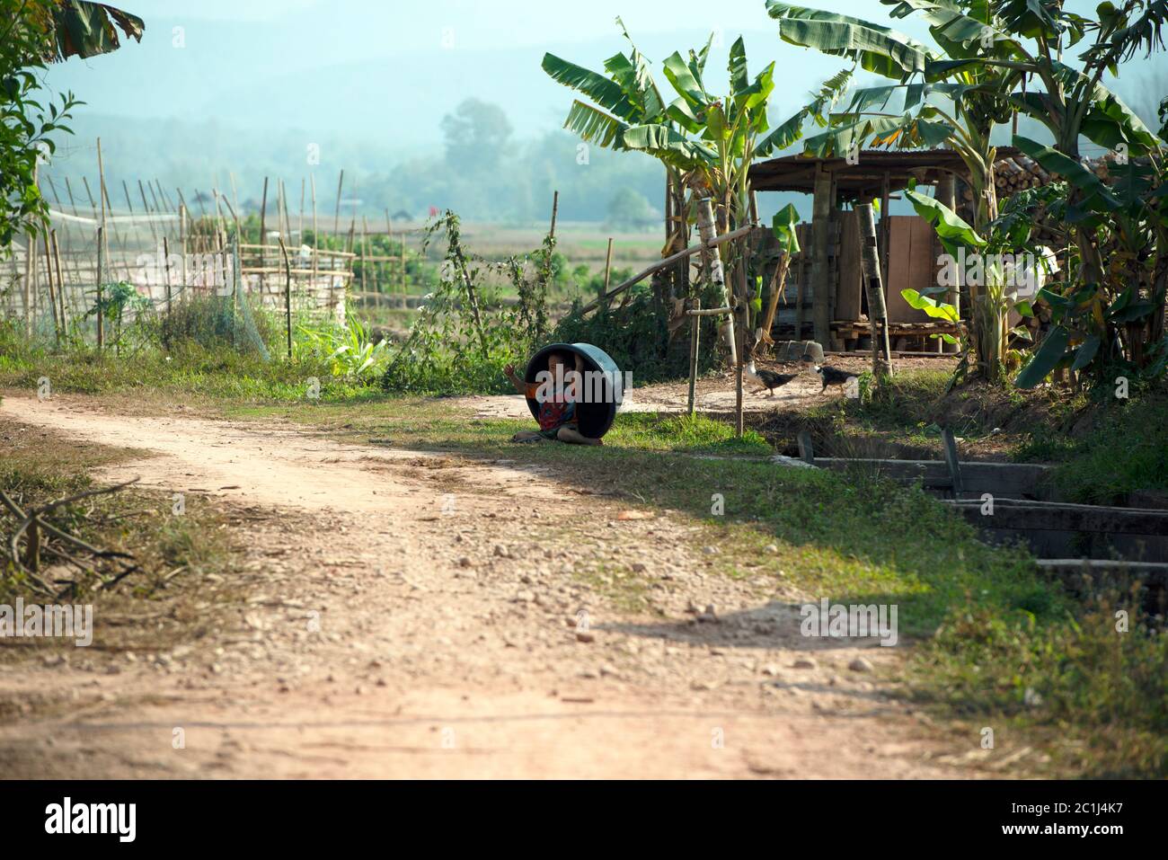 Tai daeng people hi-res stock photography and images - Alamy