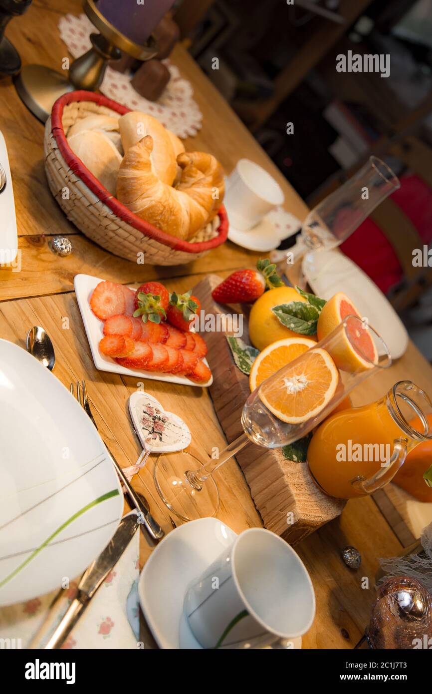 Brunch invitation hi-res stock photography and images - Alamy
