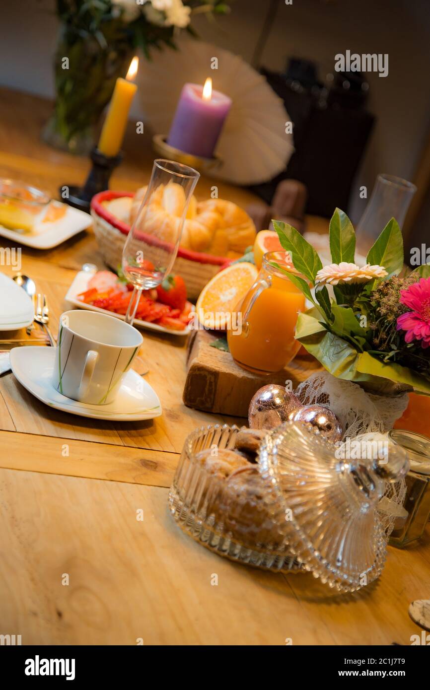Brunch invitation hi-res stock photography and images - Alamy
