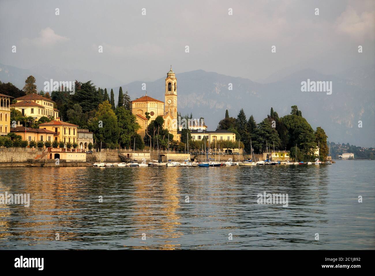 Lago di como hi-res stock photography and images - Alamy