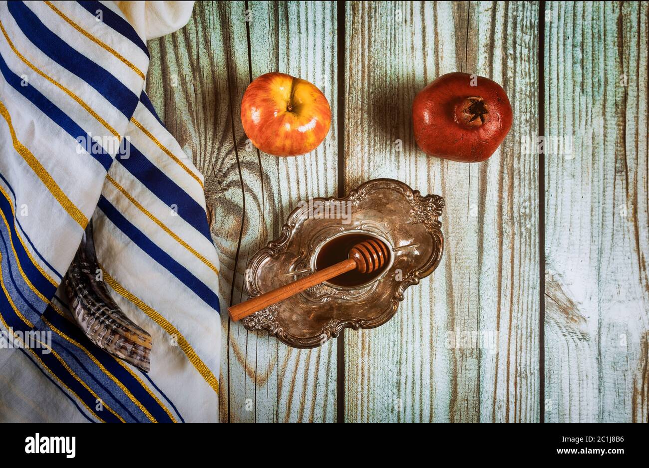 Table in the synagogue are symbols of Rosh Hashanah apple and ...
