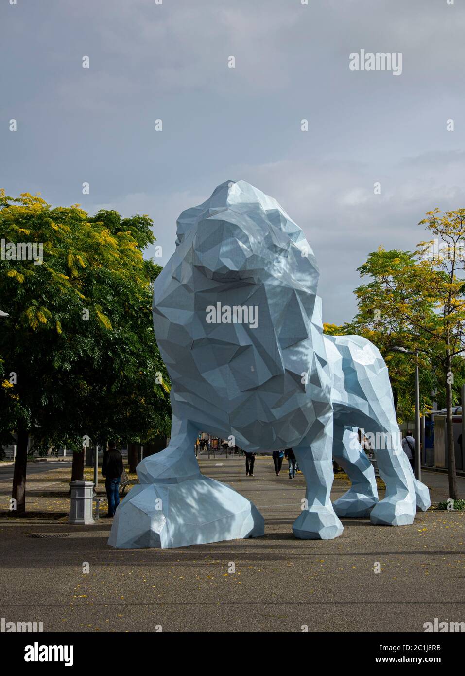 The blue lion hi-res stock photography and images - Alamy