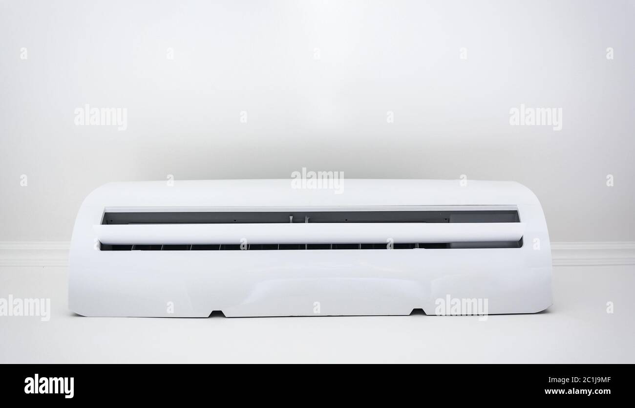 Wall mounted air conditioning unit hi-res stock photography and images ...