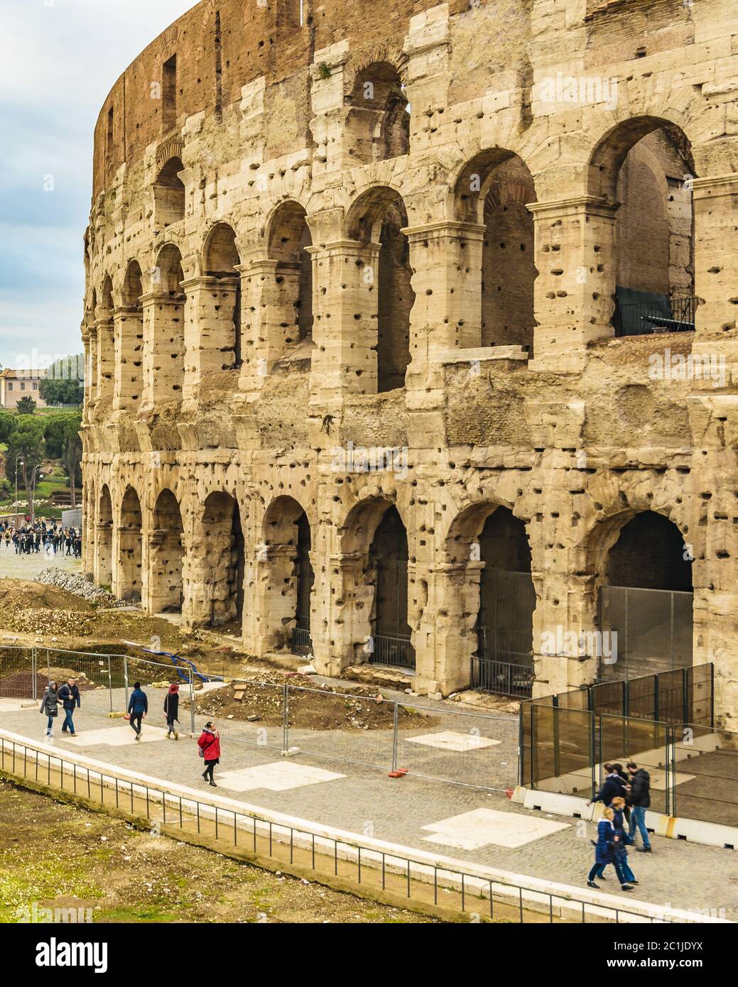 The exterior of the coliseum hi-res stock photography and images - Alamy