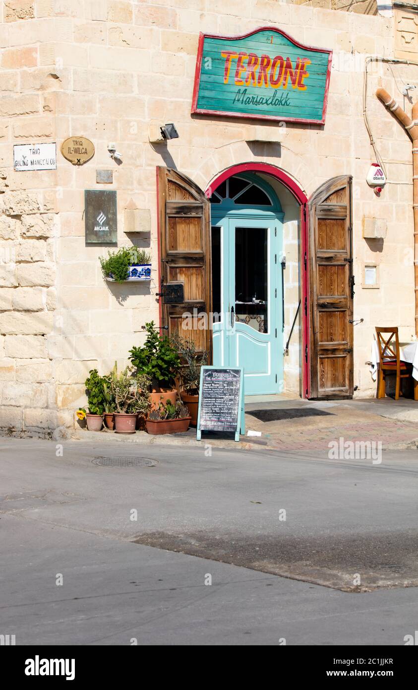 Restaurant terrone hi-res stock photography and images - Alamy